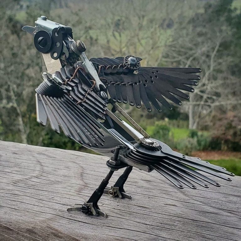 Metallic Bird Sculptures, by Jeremy Mayer | [d]online